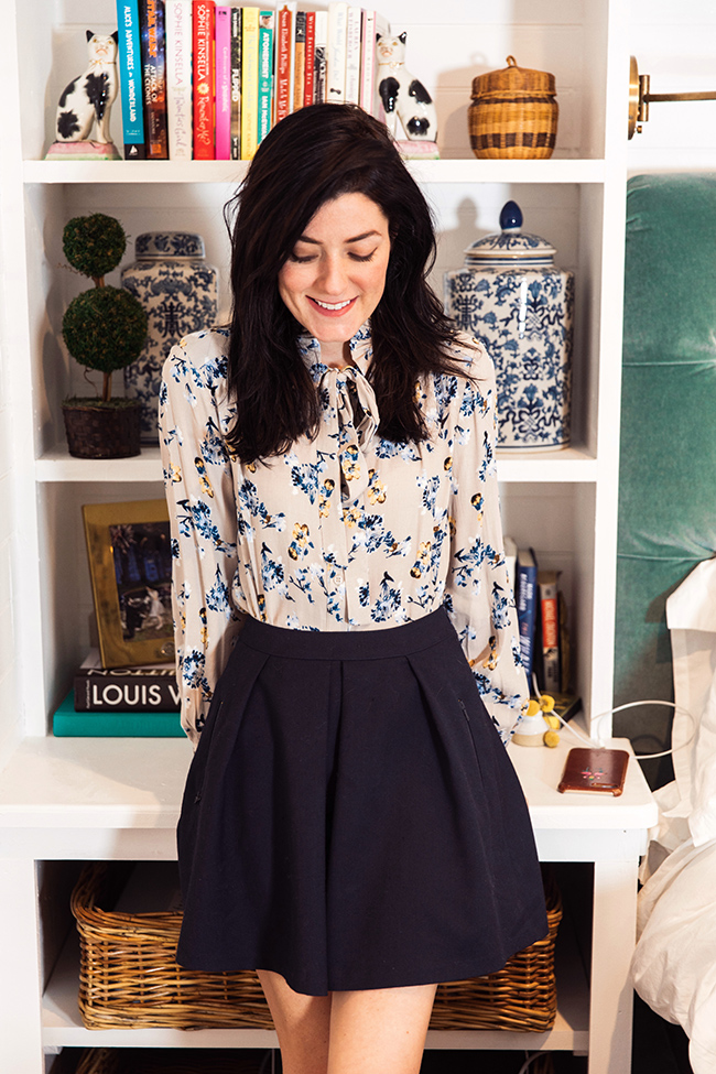 Floral Chic - Classy Girls Wear Pearls