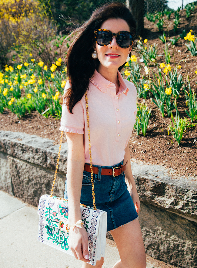 Daffodil Days Classy Girls Wear Pearls