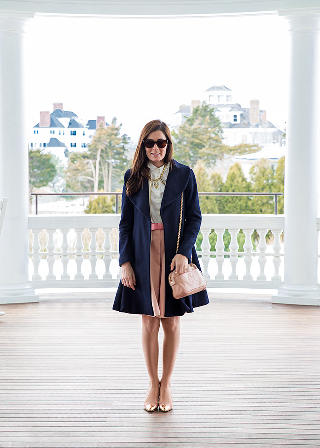 Winter Ocean House Classy Girls Wear Pearls